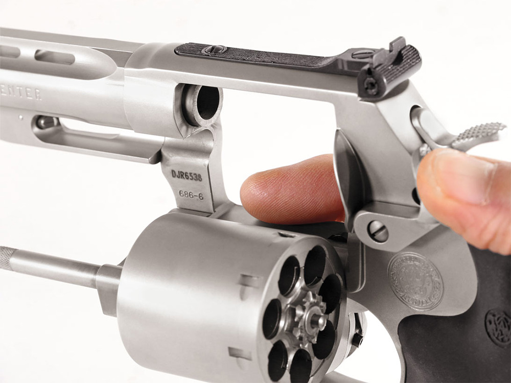 S&W 686 Plus Performance Center 5" - Smith & Wesson